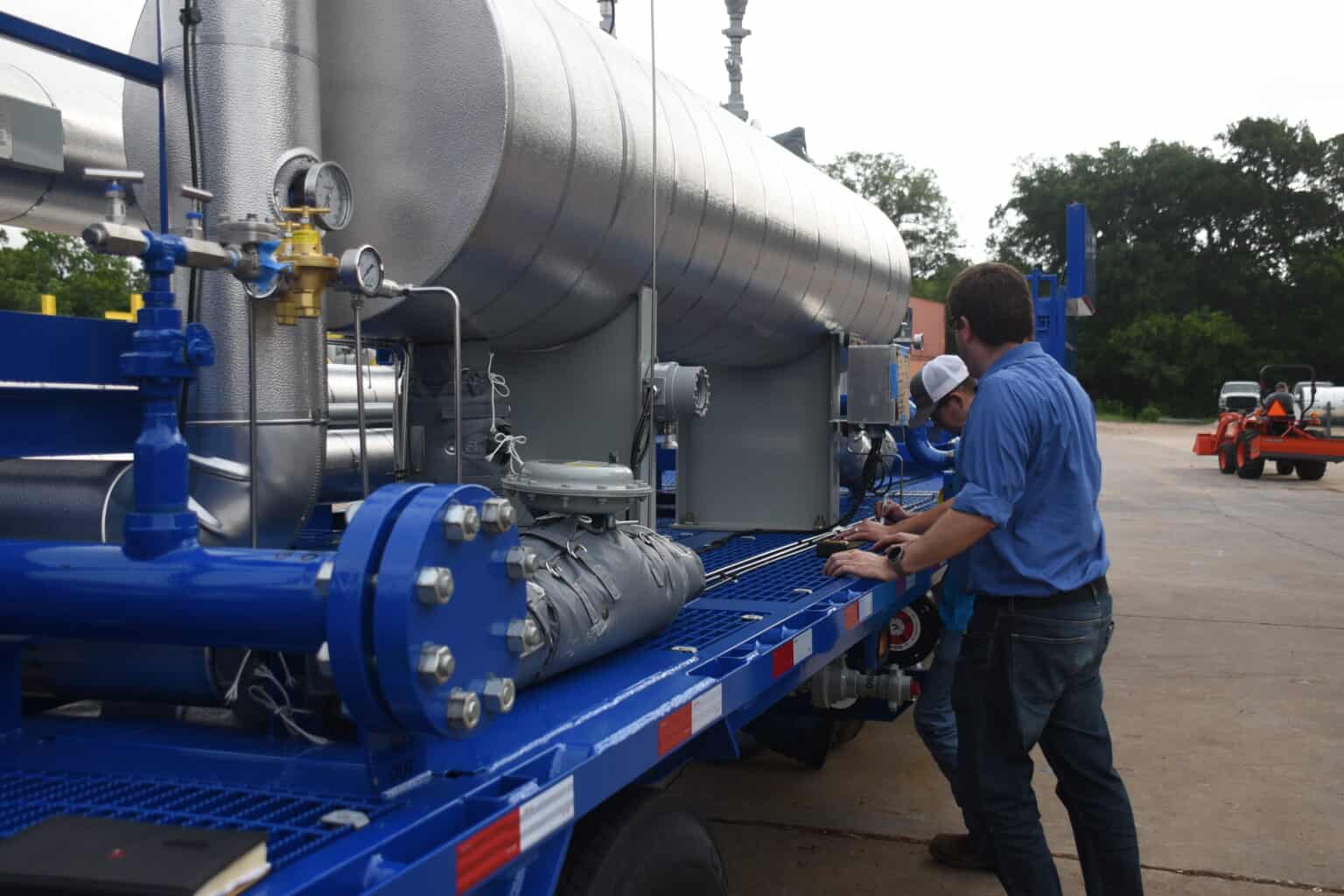 Innovative Solutions for Drilling and e-Fracking Gas Units